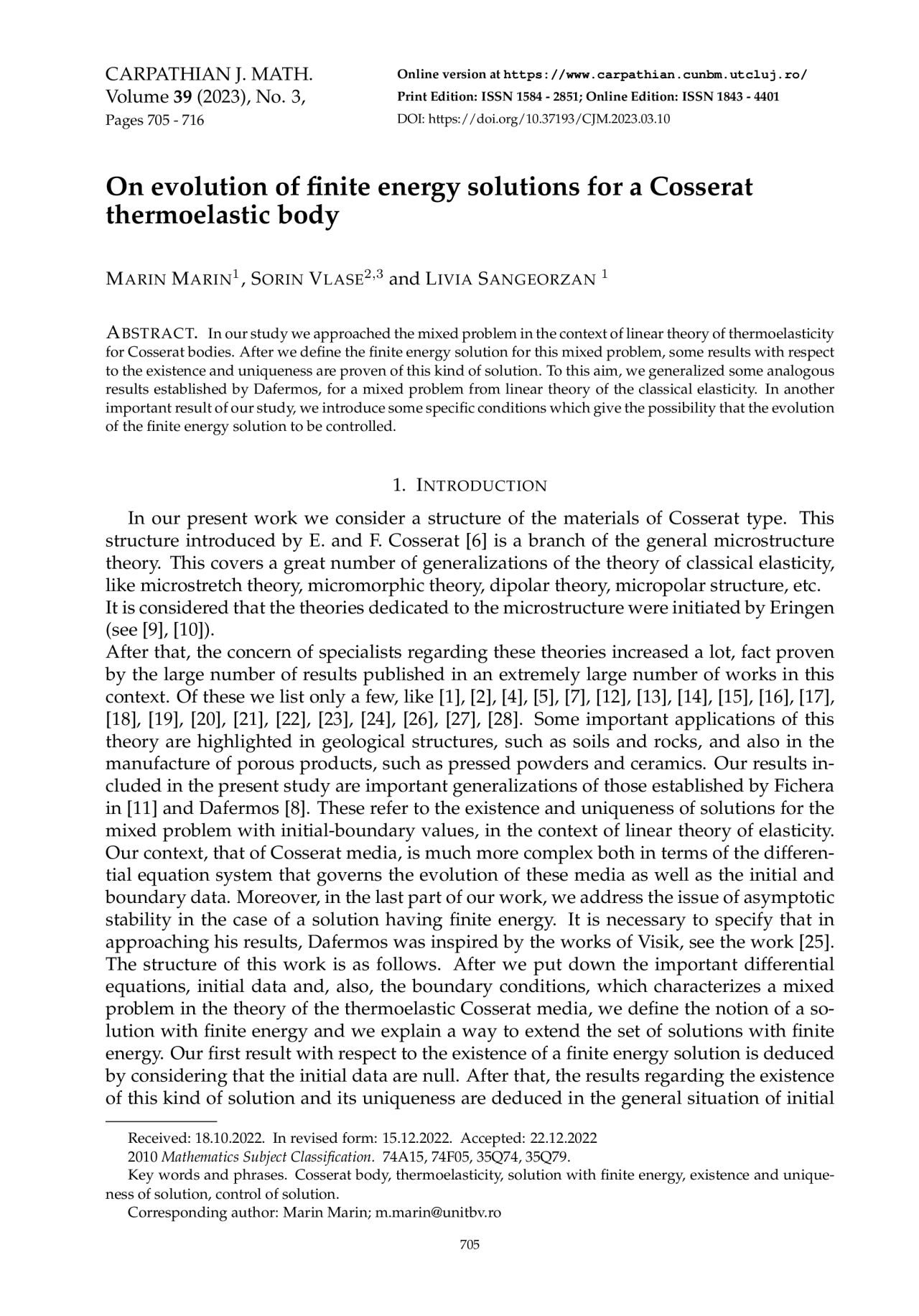 » On evolution of finite energy solutions for a Cosserat thermoelastic body